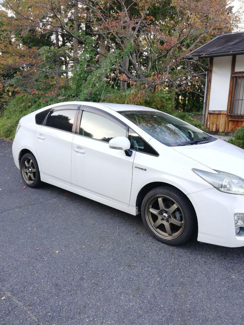 JDM With a rare center cap. te37 Volk Racing 17 inch No Tires