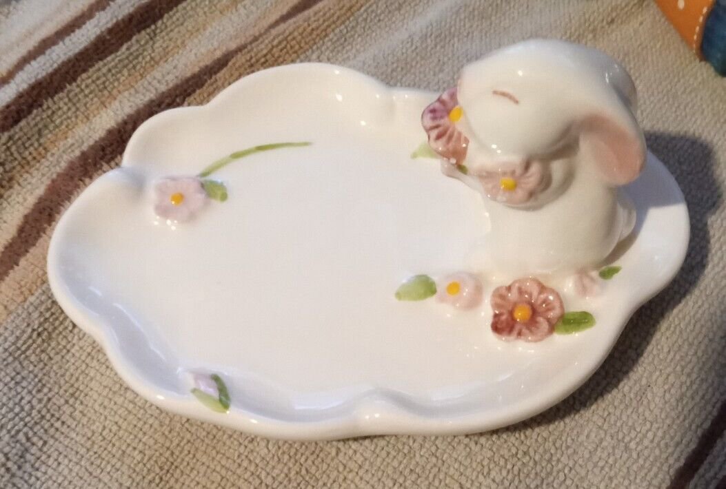 Vintage Avon 1985 Ceramic Bunny Rabbit Floral Trinket/Soap Dish 5.5"X3 ...