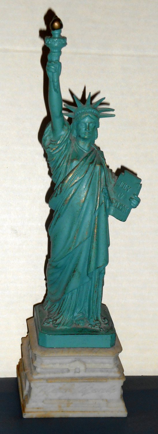 Statue of Liberty Lot M&M's World Ms Colbar Art Figurine New York City ...