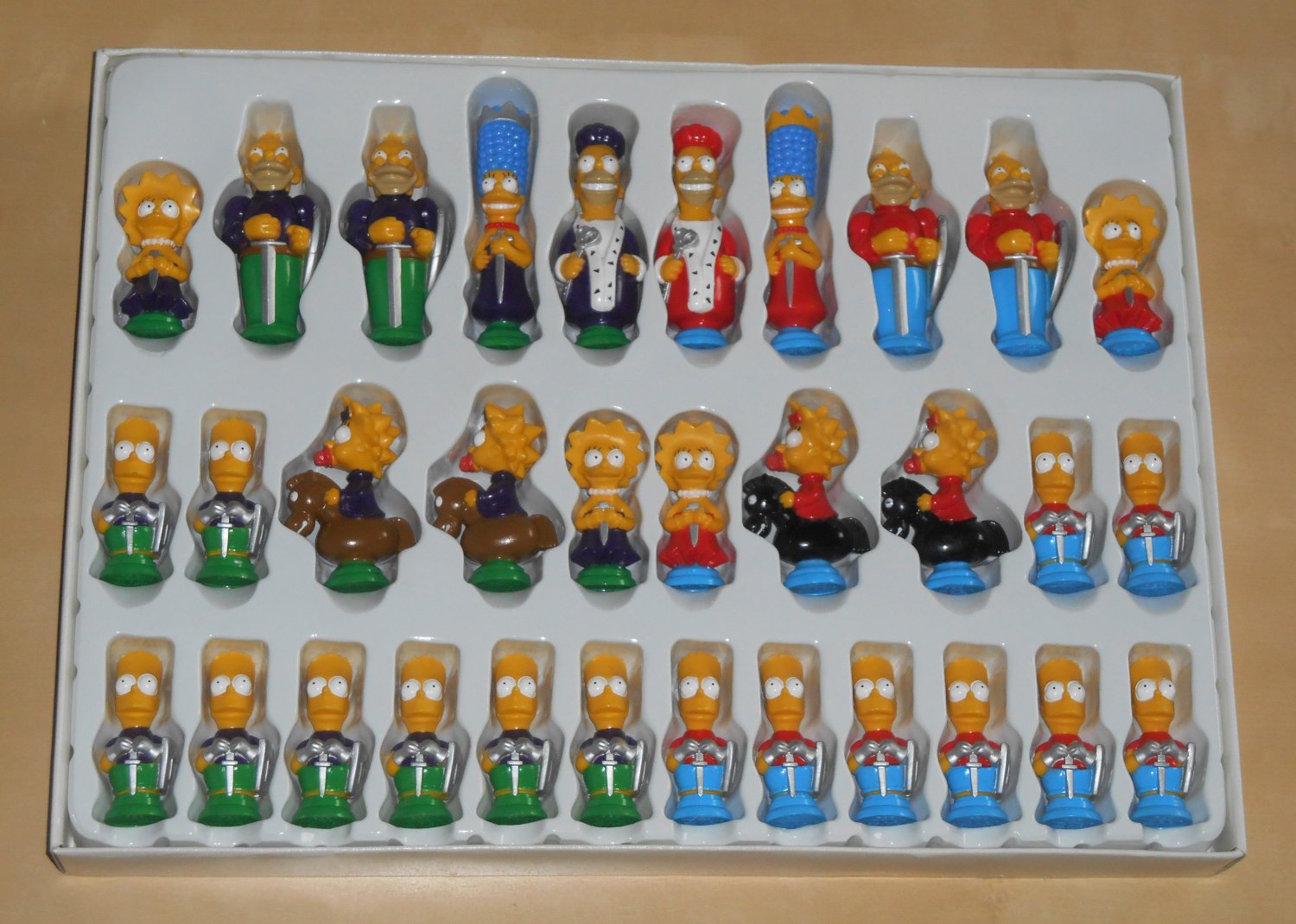 The Simpsons 3-D Chess Set Homer Simpson Marge Bart Lisa Maggie Grampa ...