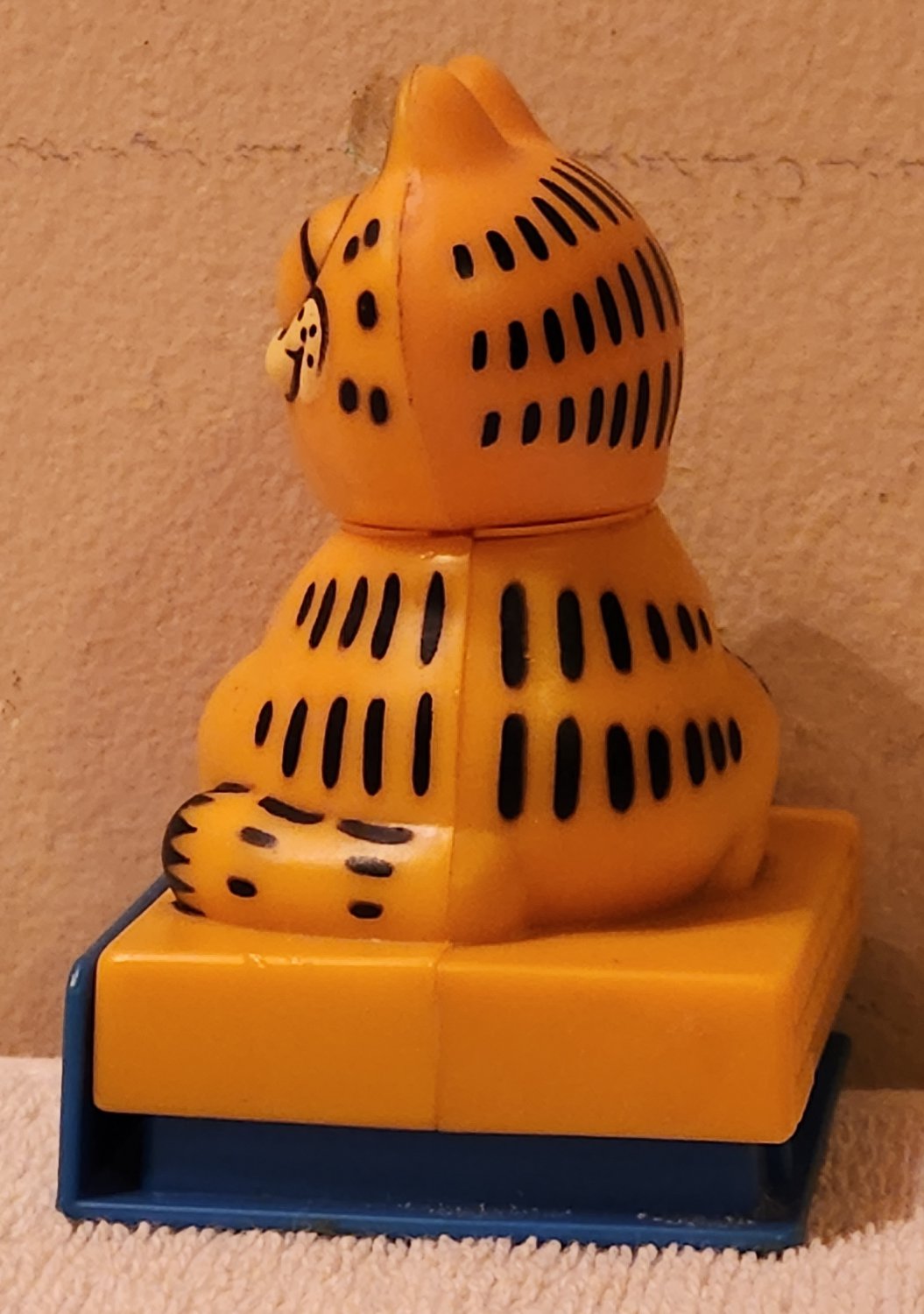 Garfield the Cat & Pooky Animated Push Down Toy Stick With Me Kid We'll ...