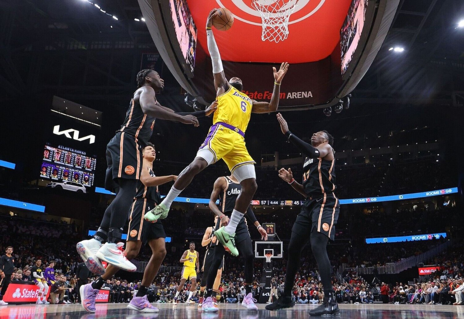 LeBron James Premium Photo Print 8 x 10 Los Angeles Lakers Star Player # 5