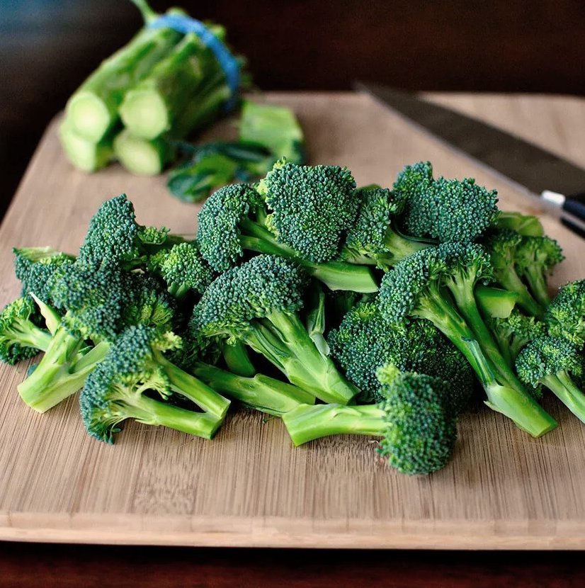 Italian Heirloom Broccoli Calabrese Green Sprouting Brassica oleracea ...