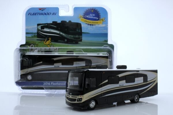 2016 Fleetwood Bounder Motorhome / Rv Exclusive 1:64 Scale Black ...