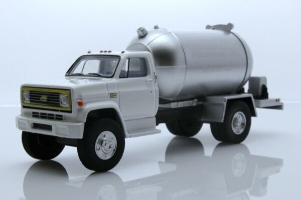 1982 Chevy C-60 Propane Tanker Truck Armstrong Co. Squarebody 1:64 ...