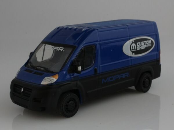 2018 Ram Promaster Mopar Custom Shop Delivery Van 1:64 Scale Diecast Toys