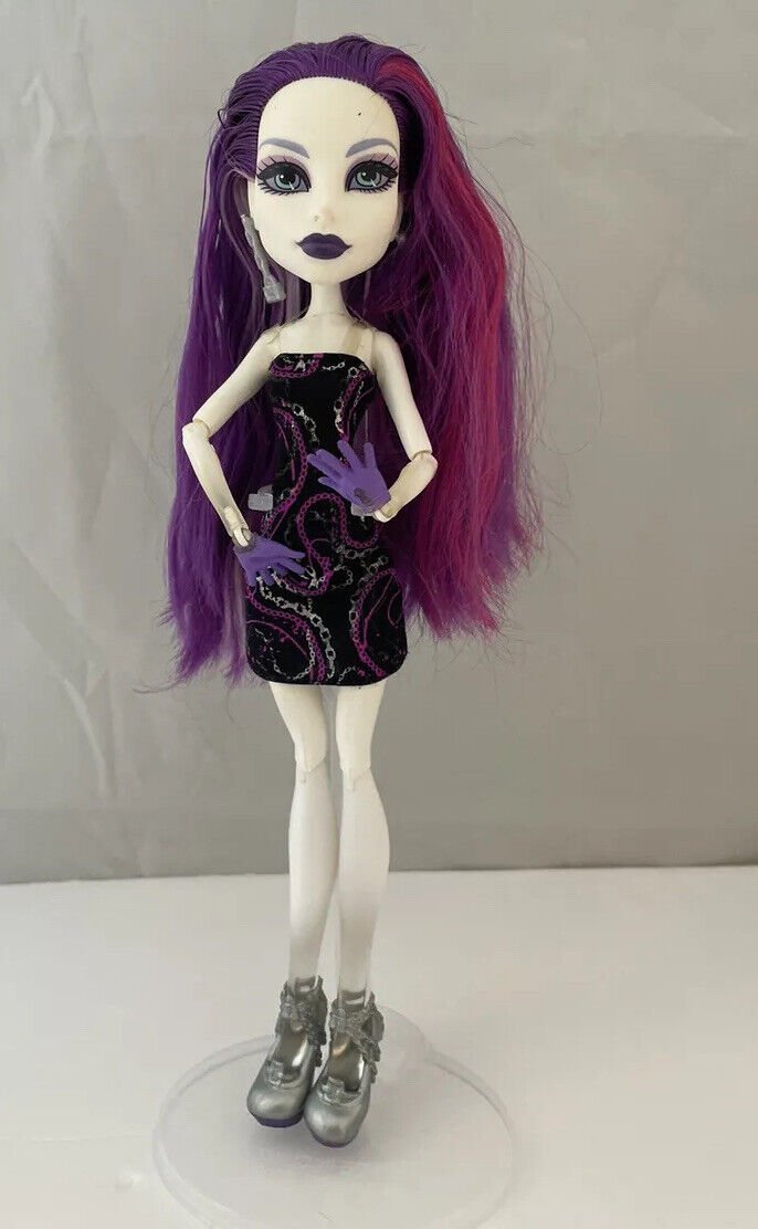 Monster High Doll Spectra Ghouls Night Out