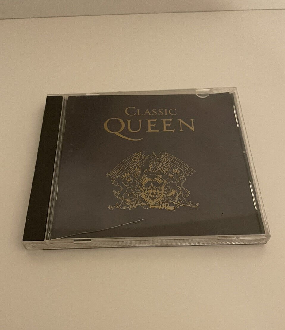 Classic Queen - Audio CD By Queen - GOOD