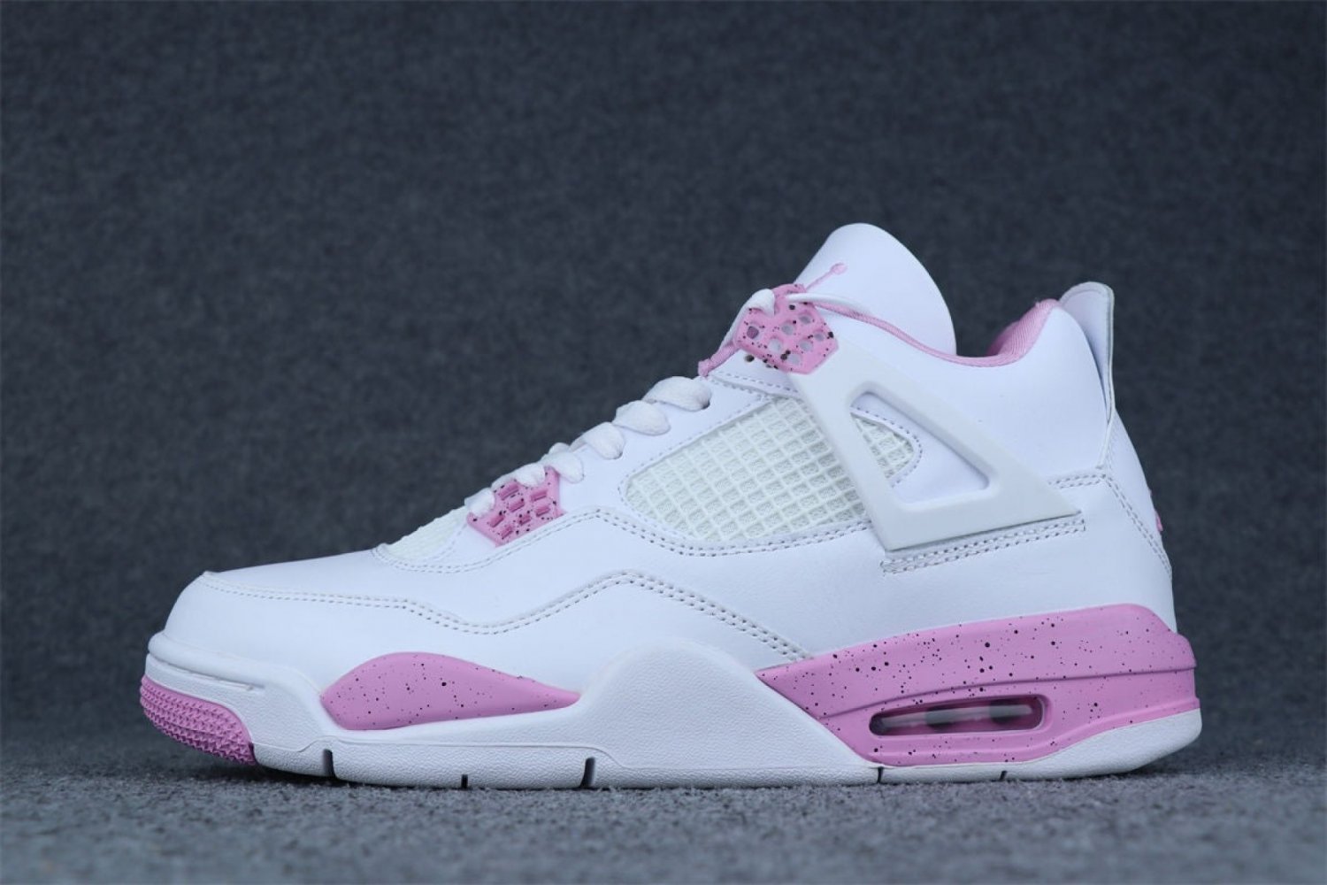 Air Jordan 4 Retro Pink Oreo