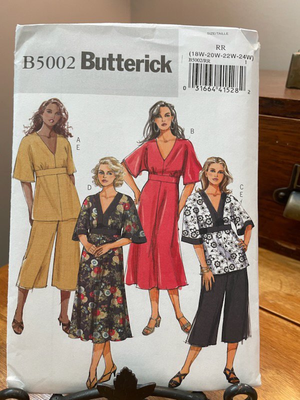 Butterick Sewing Pattern Women's Plus Top, Dress & Pants Sizes 18-24 ...