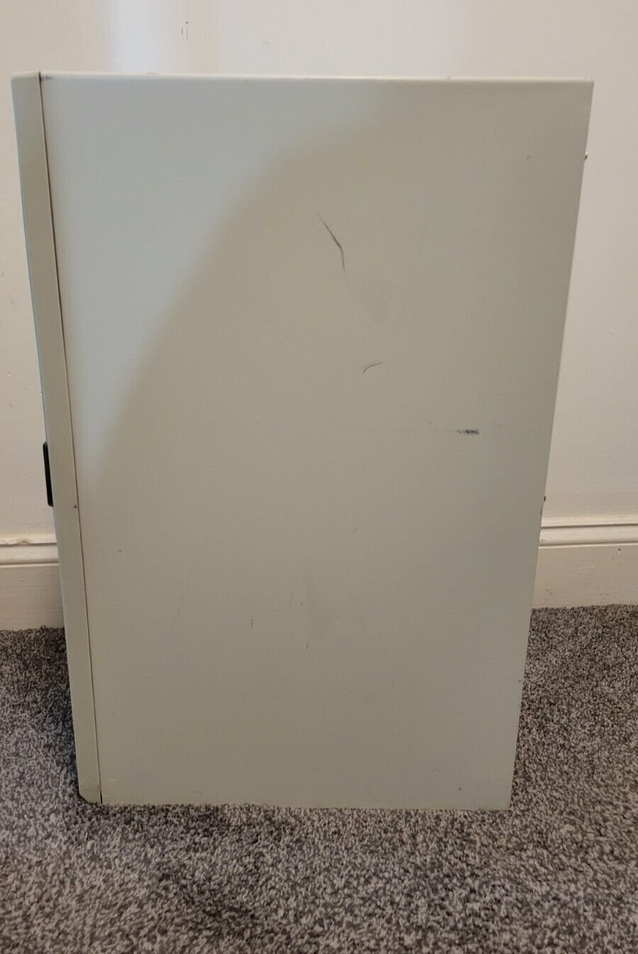 Vintage 486 DX33 Tower PC 1GB Windows 95 16MB