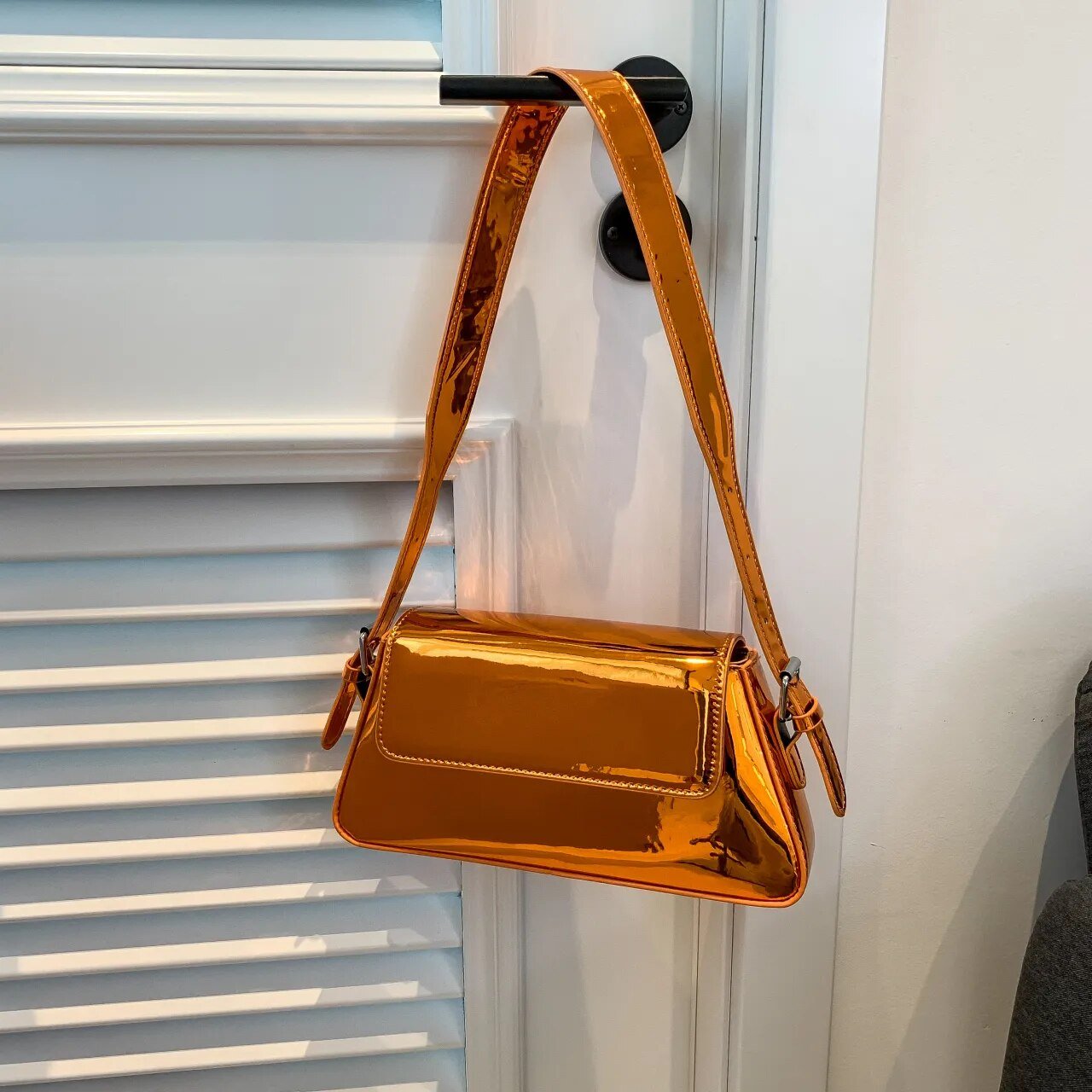 hei se_Chic patent leather Dinner bag Women Armpit Bag Silver Chic ...