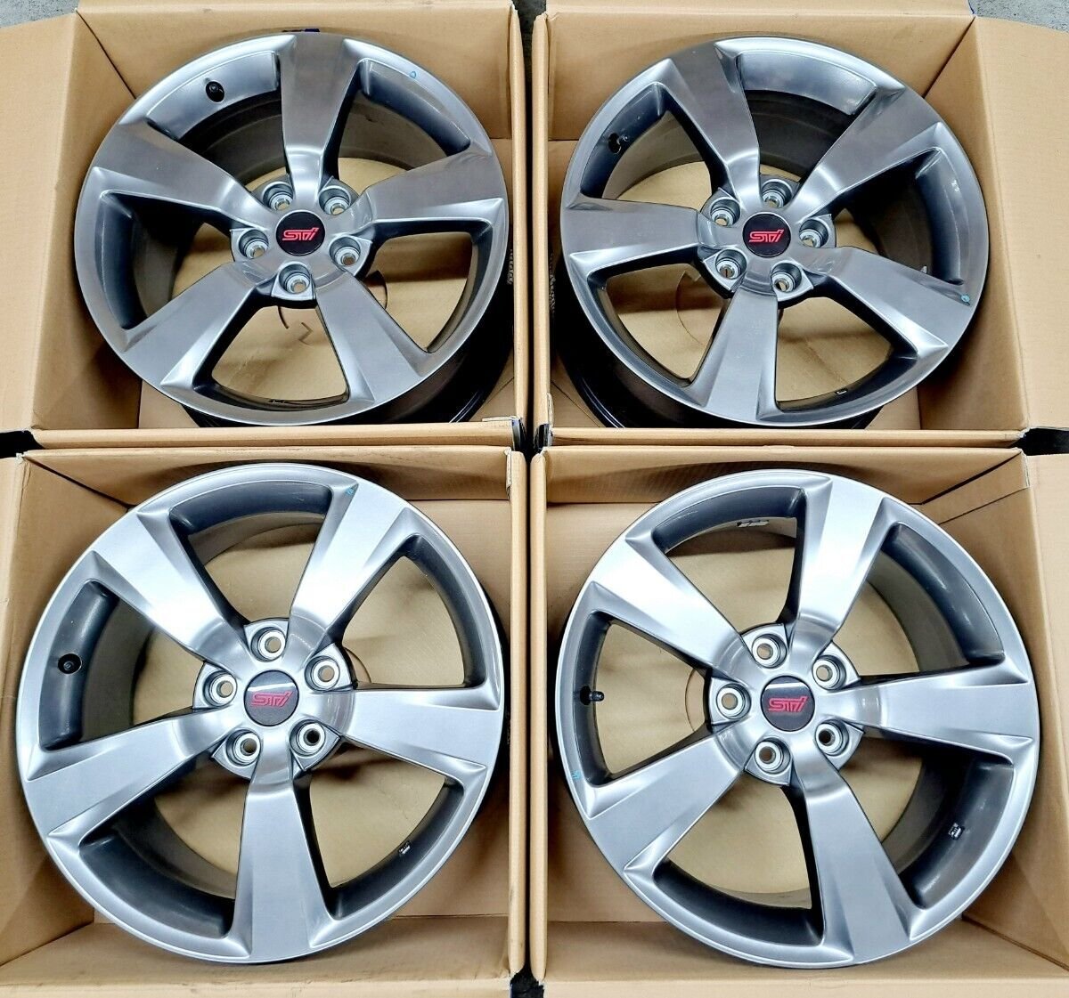 JDM ??Subaru WRX STI genuine 18inch wheel Levorg GVB GRB VAB 114.3 8.5 ...