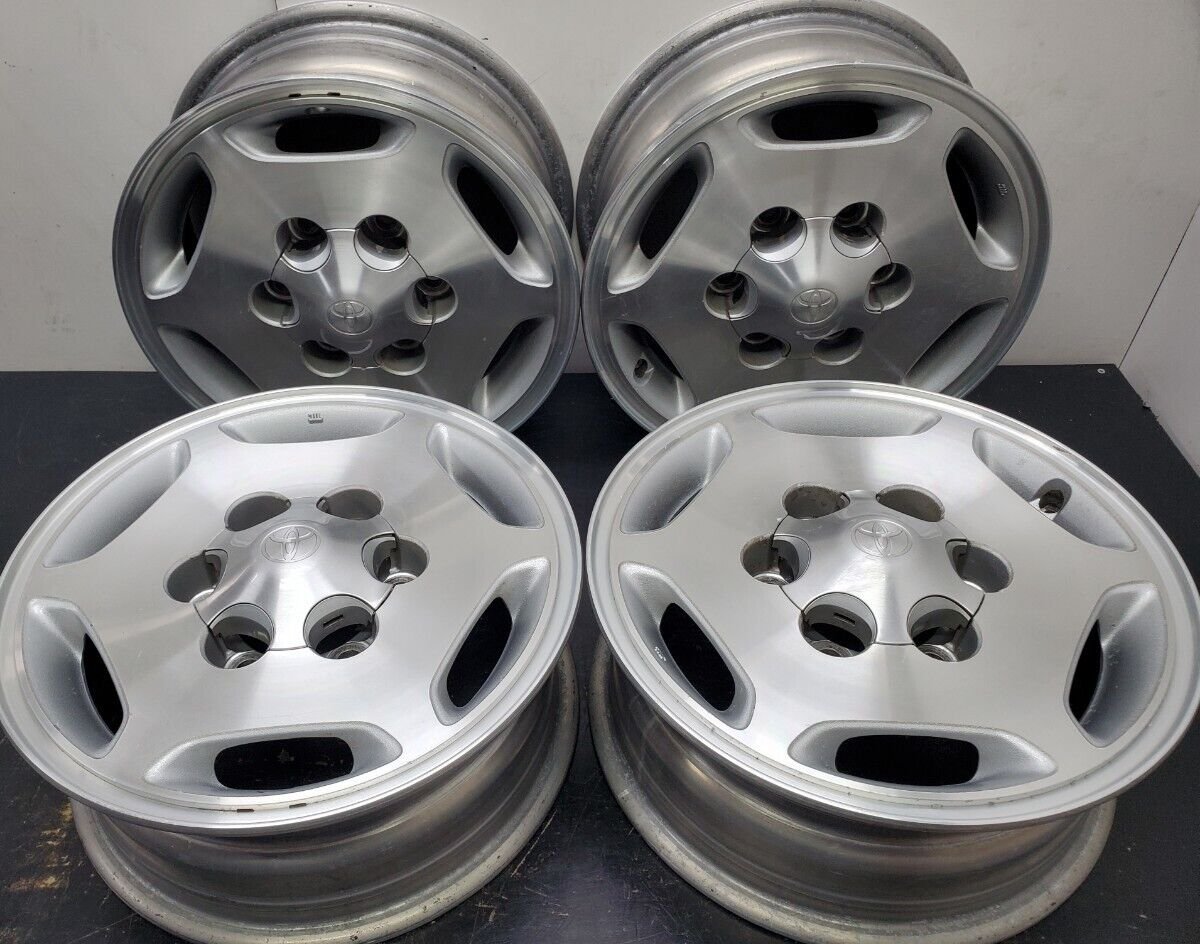 JDM Grand Hiace Toyota genuine 15 inch 6 hole 6J Rare wheel Vintage