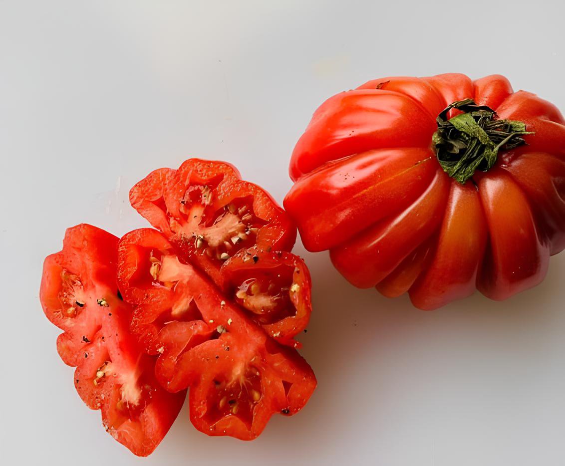 200 Seeds Rare Zapotec Ruffled Bright Red Tomato Fresh Seeds