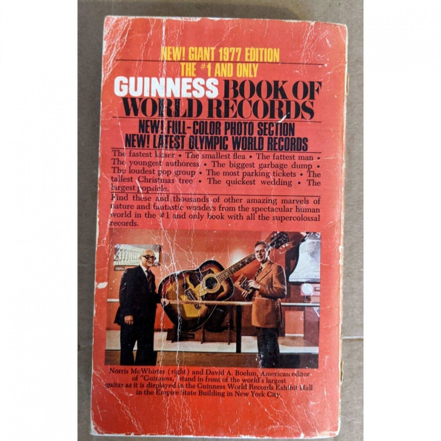 Guinness Book of World Records Set of 2