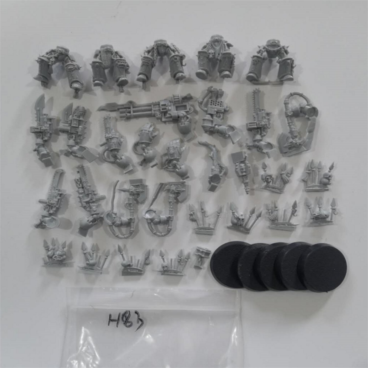 DIY Unpainted Desk Model – Resin Figure Kit for Assembly and ...