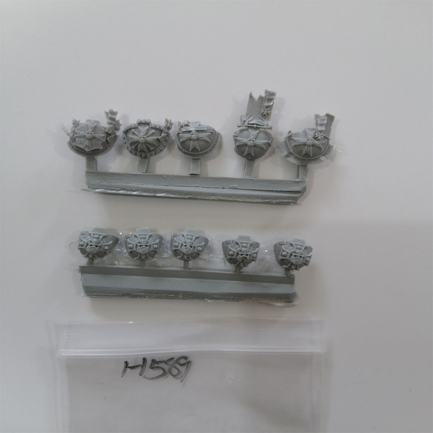 Black Templars Terminator Shoulders(Forge World) H589