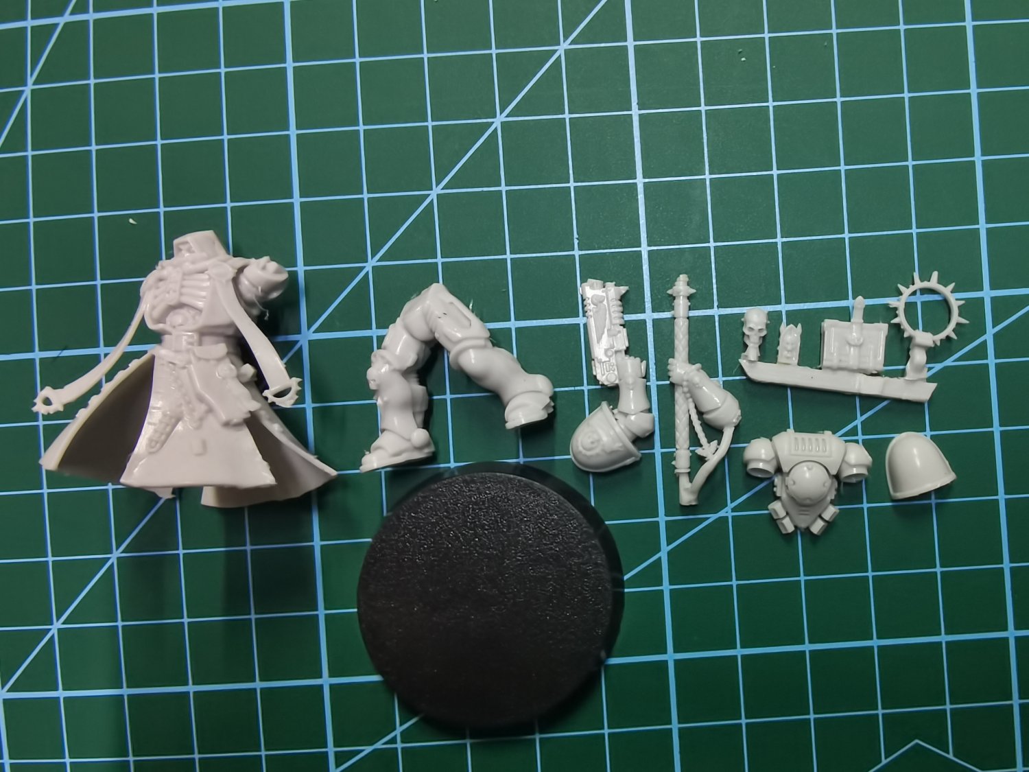 Fun DIY Resin Board Games Kit - Unpainted and Easy to Assemble A209