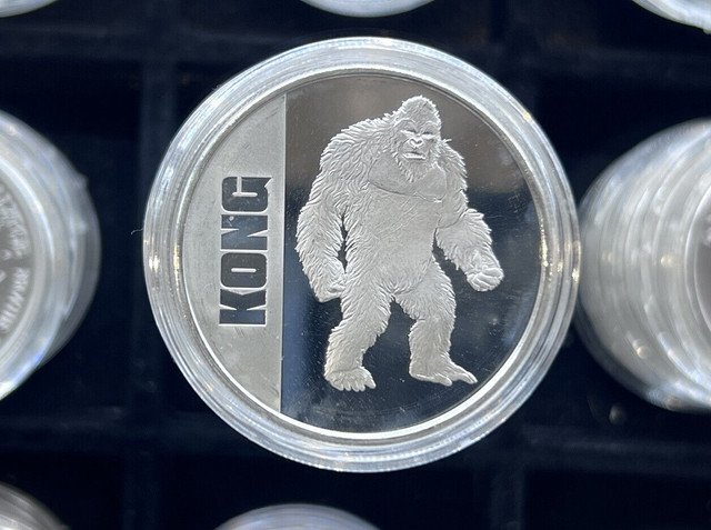Niue Godzilla Vs King Kong 2021 1 oz Silver BU 1 US Coin In Capsule