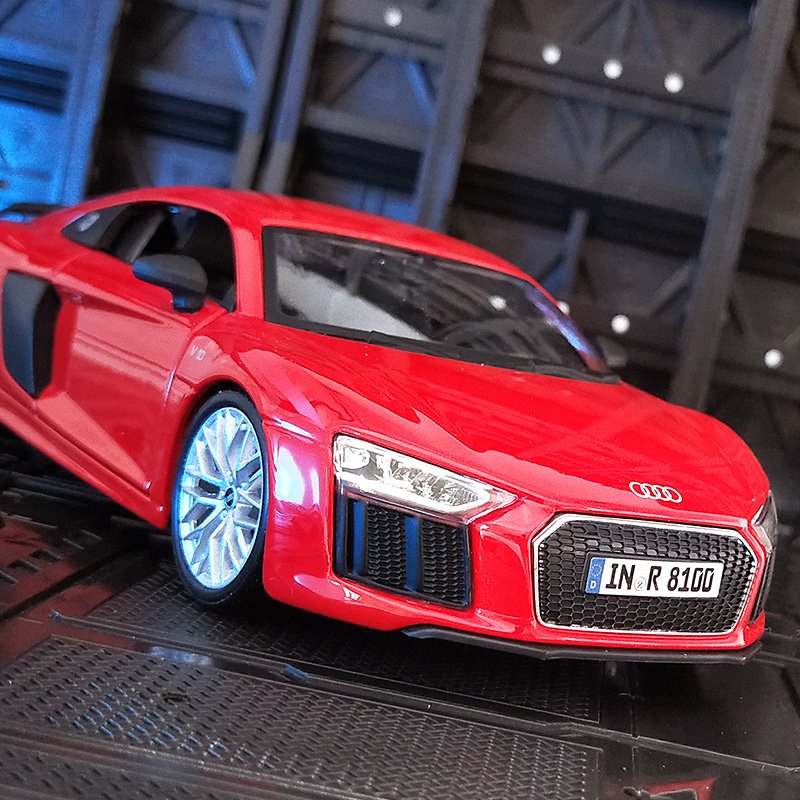 1:24 Audi R8 V10 Plus red sports car model simulation alloy collection ...