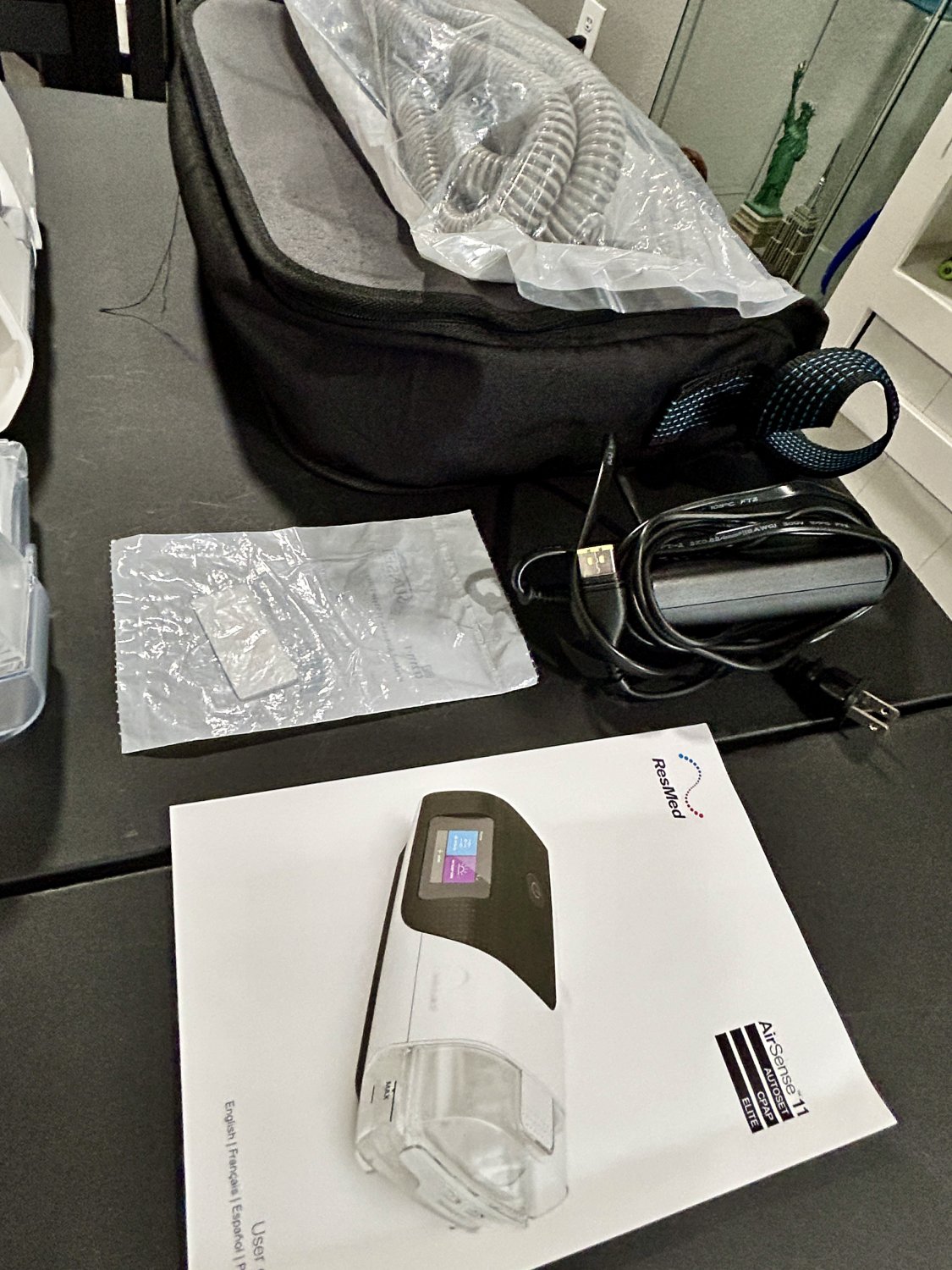 ResMed AirSense 11 - 317 hours Autoset CPAP Machine