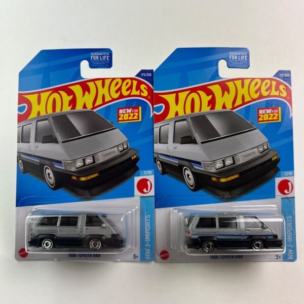 Diecast 2022 1986 Toyota Van Gray No Tampo Error 173/250 1:64 Car Toys