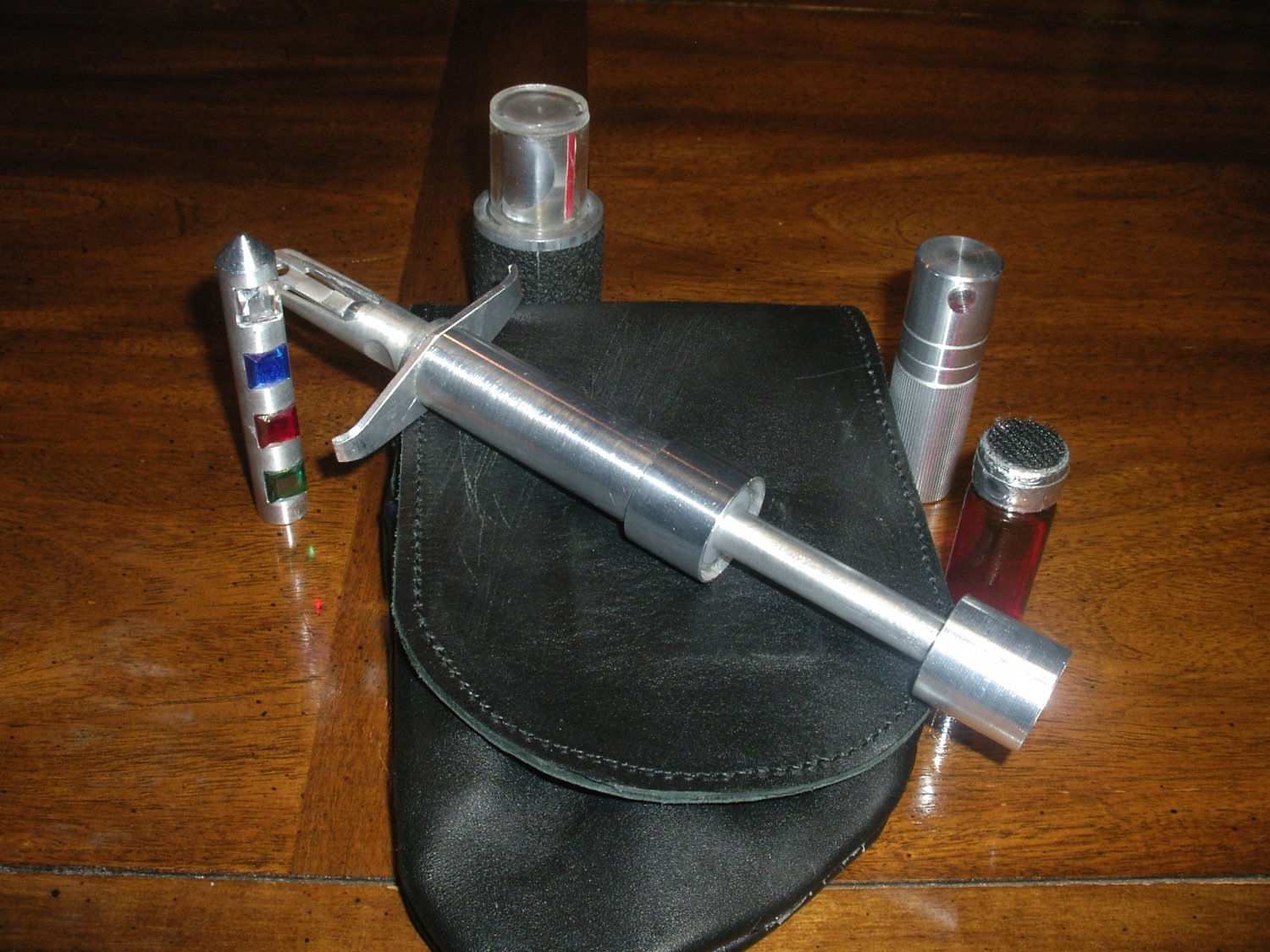SOLD OUT Star Trek Original Series Dr. McCoy Medical Kit Landing Party ...