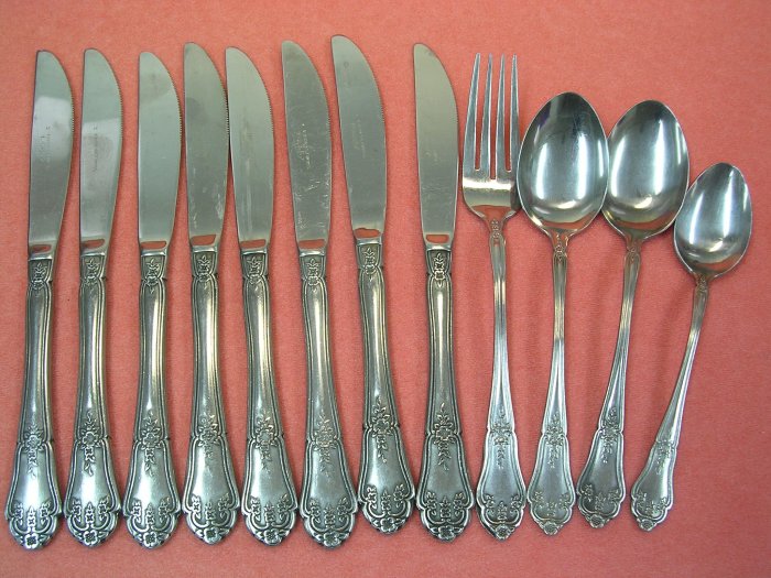 ROGERS Co ALEXIS FORK 8KNIVES &3 SPOONS STAINLESS FLATWARE SILVERWARE