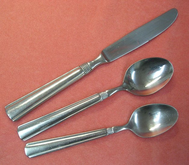 PFALTZGRAFF KENILWORTH KNIFE &2 SPOONS STAINLESS FLATWARE SILVERWARE