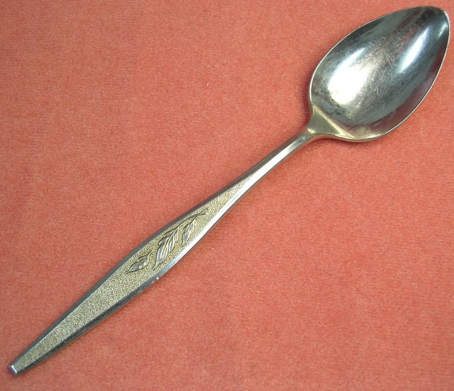 ONEIDA WOODMERE TEASPOON COMMUNITY STAINLESS FLATWARE SILVERWARE