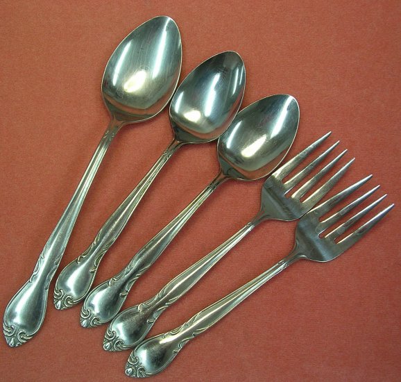 STANLEY ROBERTS FAIRMONT 2FORKS &3 SPOONS STAINLESS FLATWARE SILVERWARE