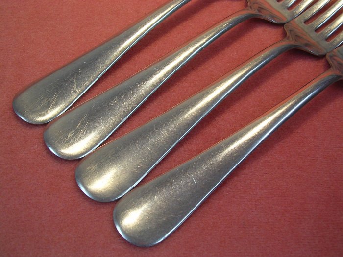 MEDCO WINDSOR 1500 4 PLACE FORKS STAINLESS FLATWARE SILVERWARE