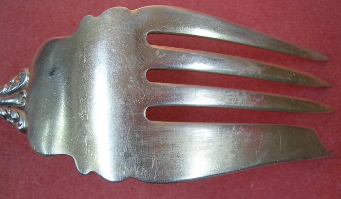 1835 R WALLACE JOAN 1896 SERVING FORK Fmono FLATWARE SILVERWARE SILVERPLATE