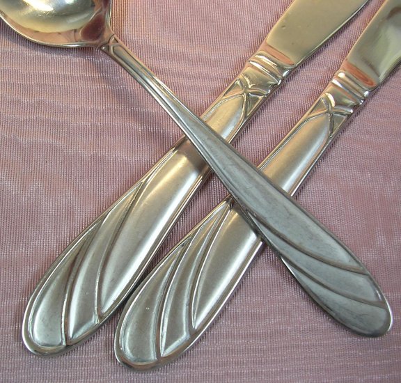 CAMBRIDGE MEDINA FROSTED 2KNIVES & PLACE SPOON STAINLESS FLATWARE ...