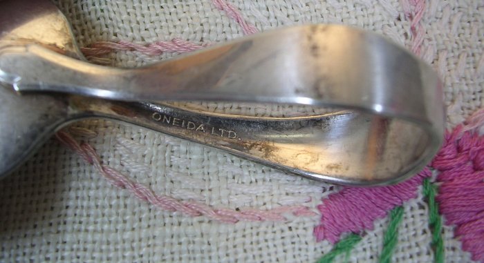 ONEIDA LTD LONDON TOWN ENCHANTMENT BABY SPOON 1952 FLATWARE SILVERWARE ...