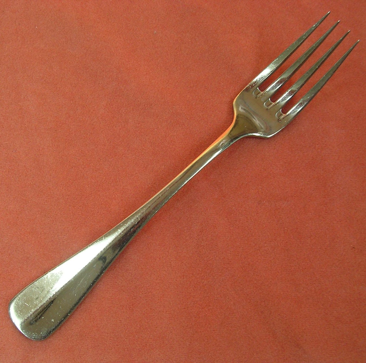 ONEIDA BAGUETTE PLACE FORK EUROPA 18/10 STAINLESS FLATWARE SILVERWARE