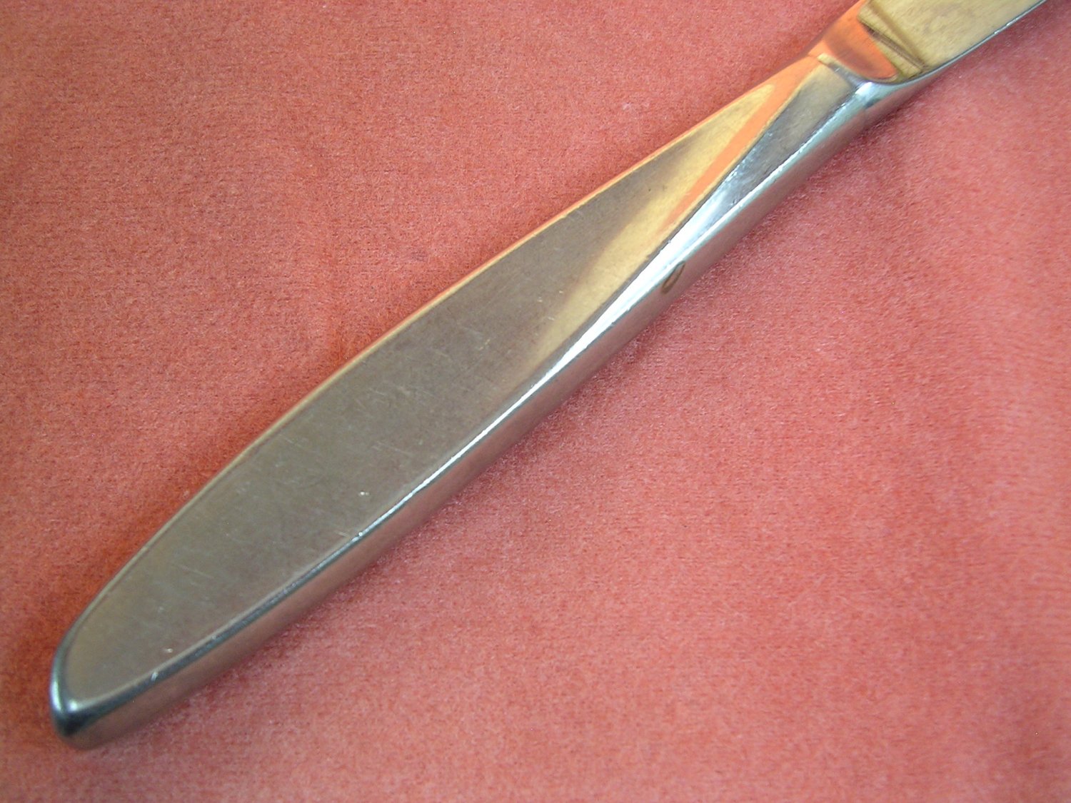 INTERNATIONAL SCOPE PLACE KNIFE INSICO STAINLESS FLATWARE SILVERWARE