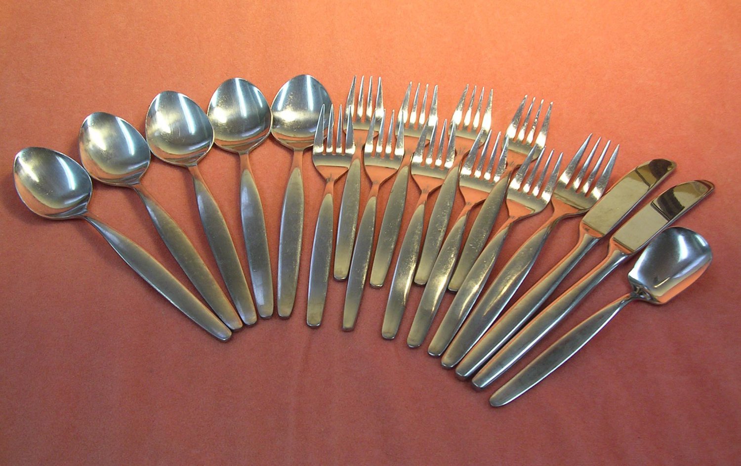 REED & BARTON RDS 9 RDS9 18pc SELECT STAINLESS FLATWARE SILVERWARE