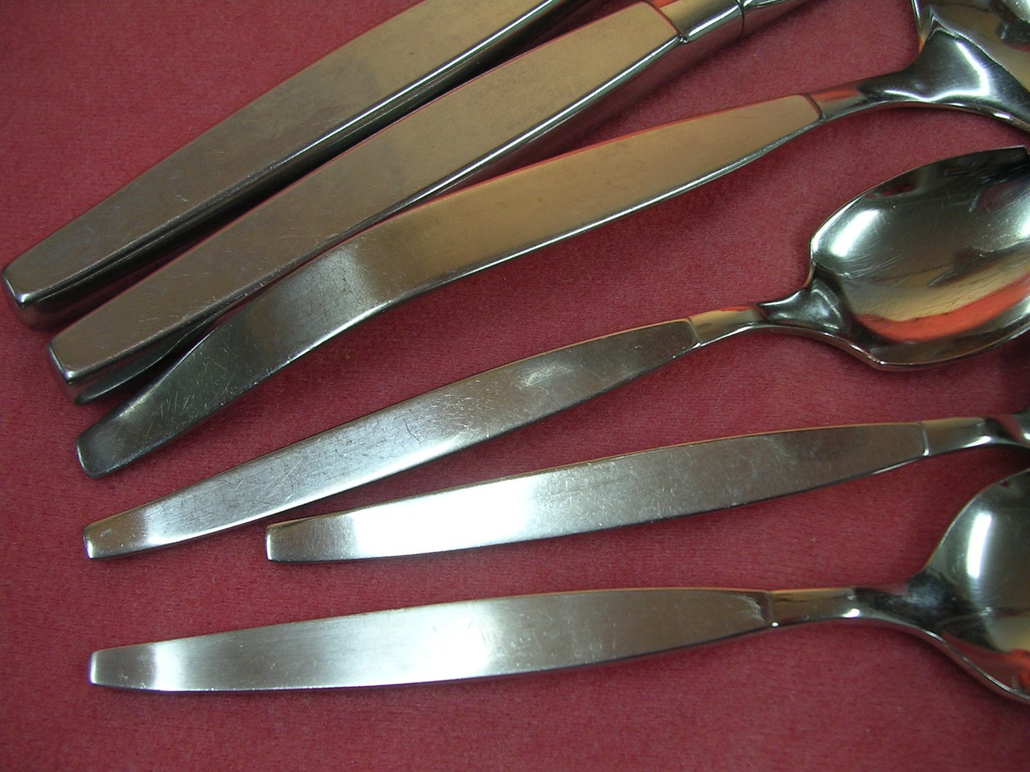 ONEIDA FROSTFIRE COMMUNITY LADLE &3 SPOONS 2KNIVES STAINLESS FLATWARE ...