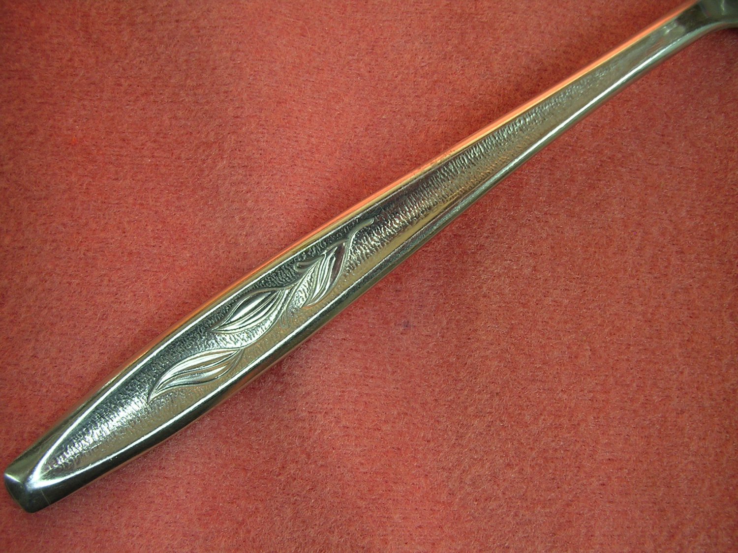 INTERNATIONAL ALLURE TEASPOON INSICO STAINLESS FLATWARE SILVERWARE