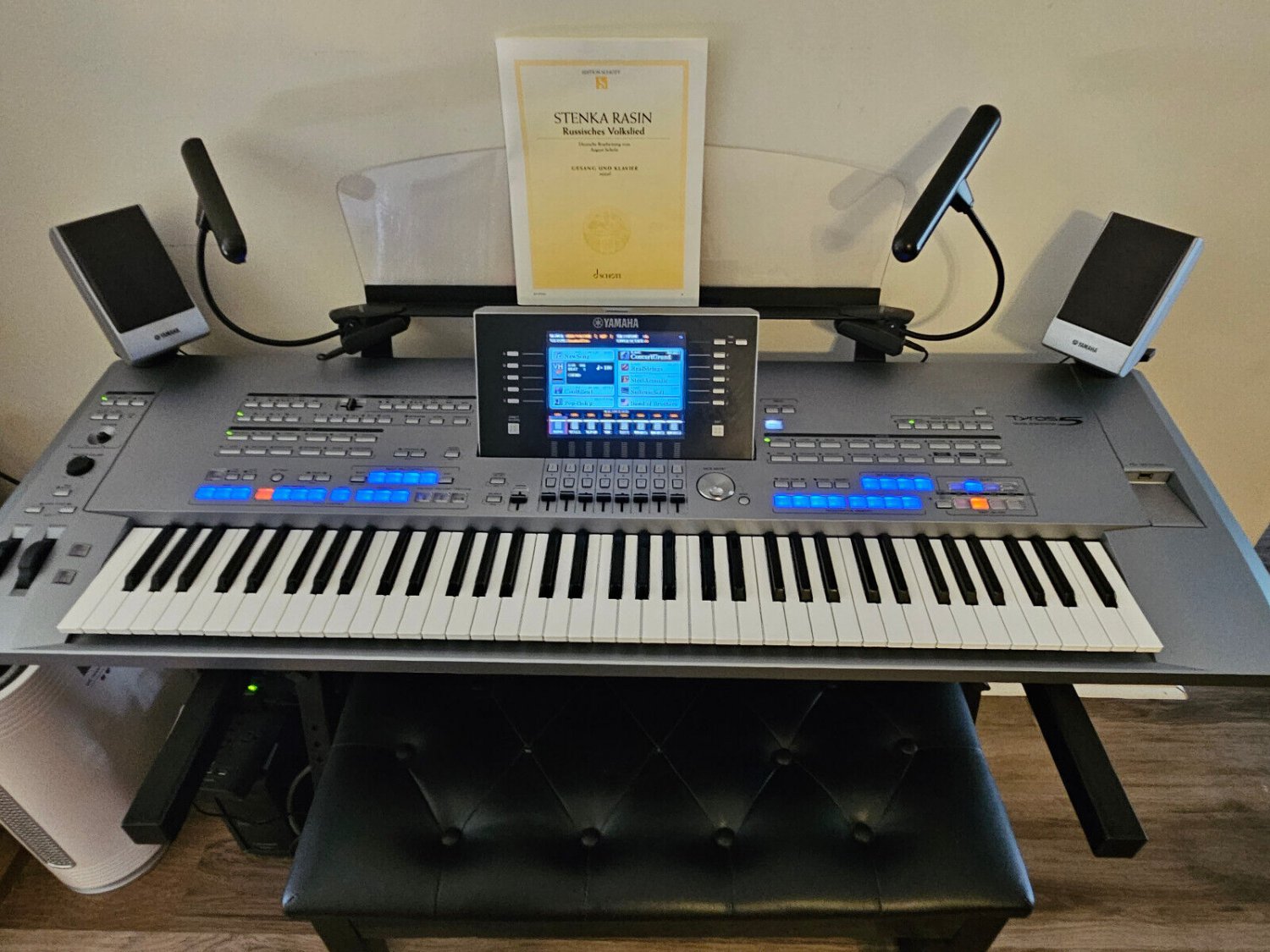 Yamaha Tyros 5 61-Key Keyboard Arranger Workstation.