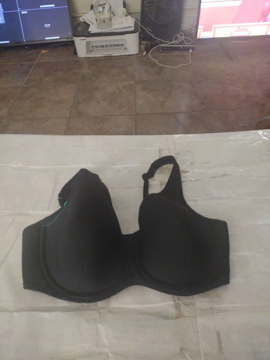 Women's Bra Black Fruit of The Loom Size 36D Underwire.