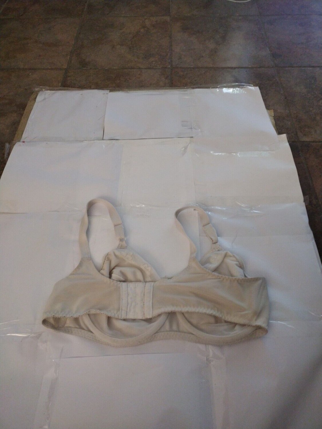 Women's Defective Bra Bali Brand Size 40D Underwire.