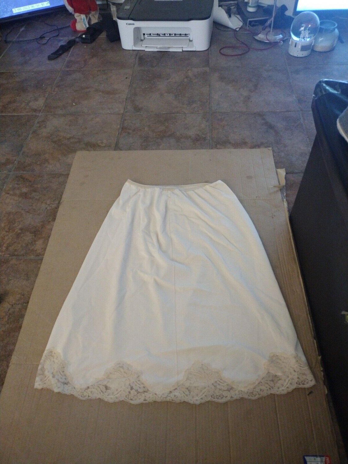 Women's Intimates Pretty Slip Shadow Line Brand Size Medium Tall.