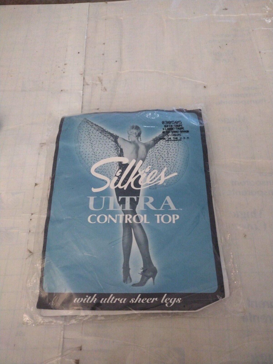 Women's Ultra Control Top Pantyhose Silkies 030505 Size Queen Taupe NEW!
