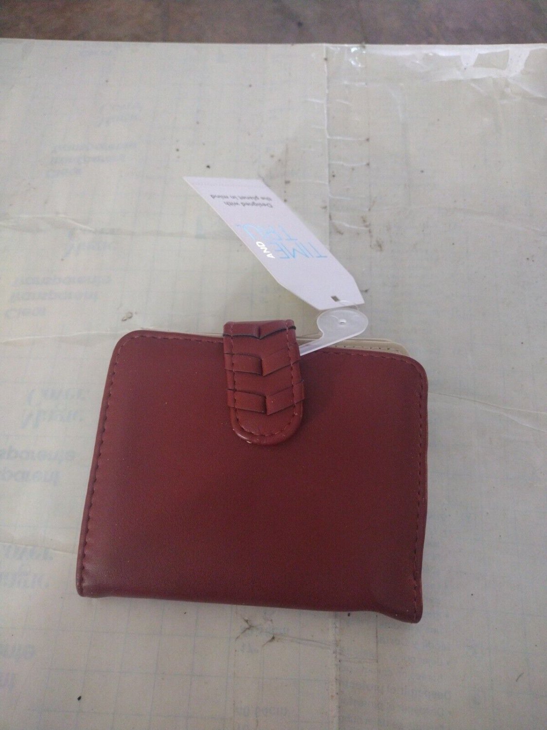 Time and Tru Women's Amelia Wallet, Red Paprika - New - Compact