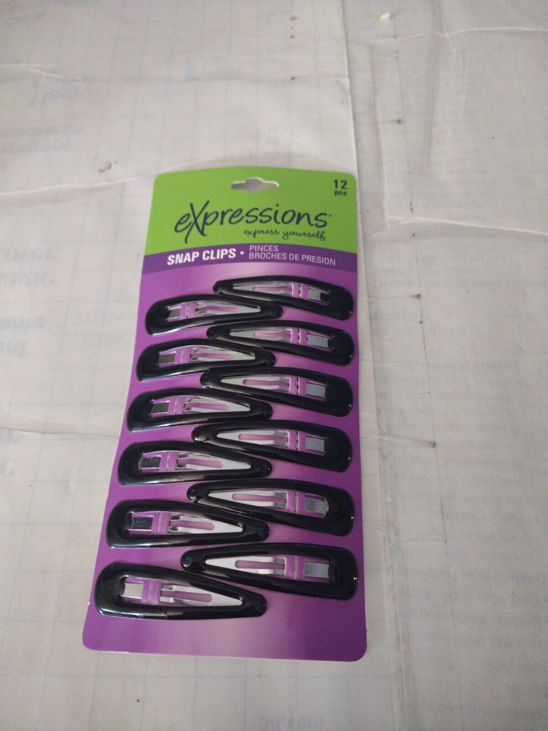 Expressions Brand 12 Pack Snap Clips Hair Accessories NIP!