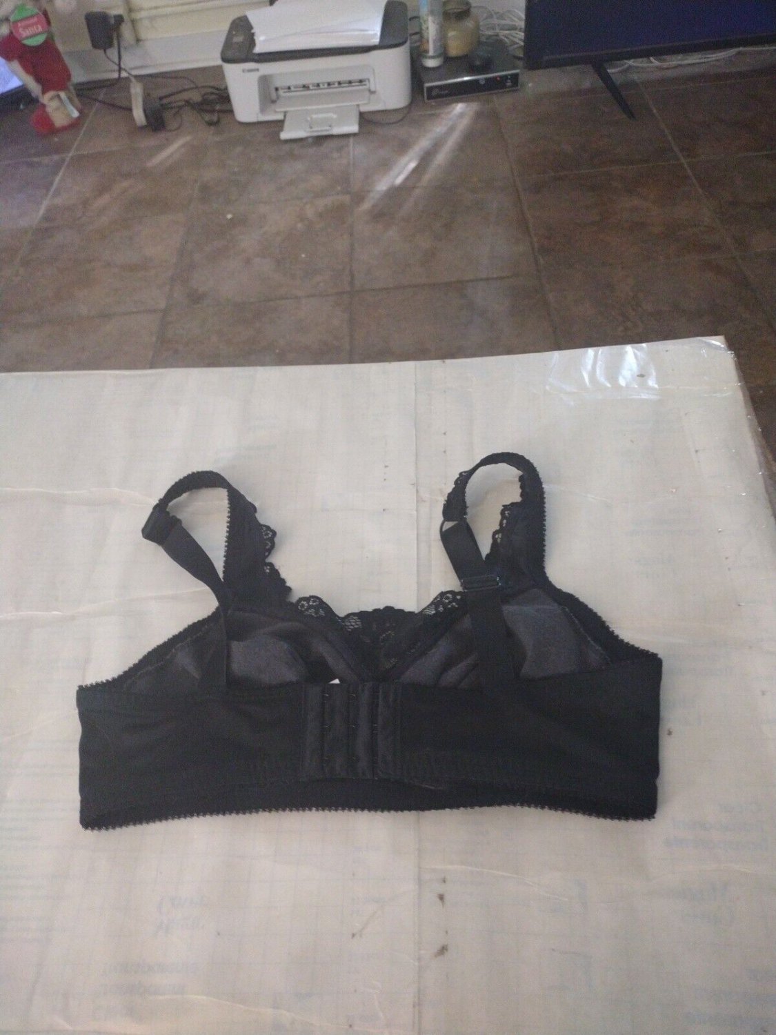 Women's Bra Black Classique Brand Size 34B Wire Free.