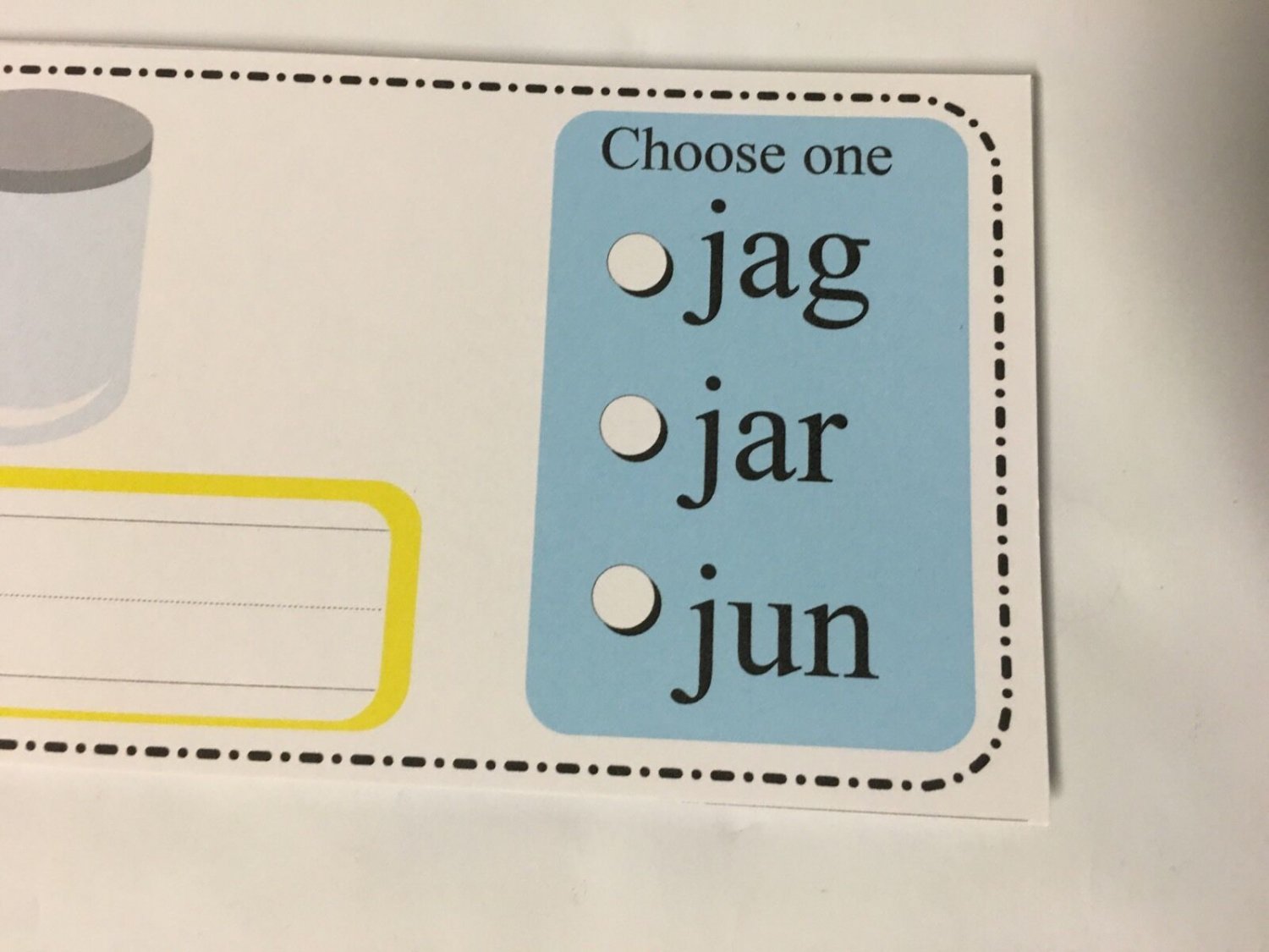 Vowel Sounds - Wipe & Write Learning Center Activity - 21 Laminated Cards